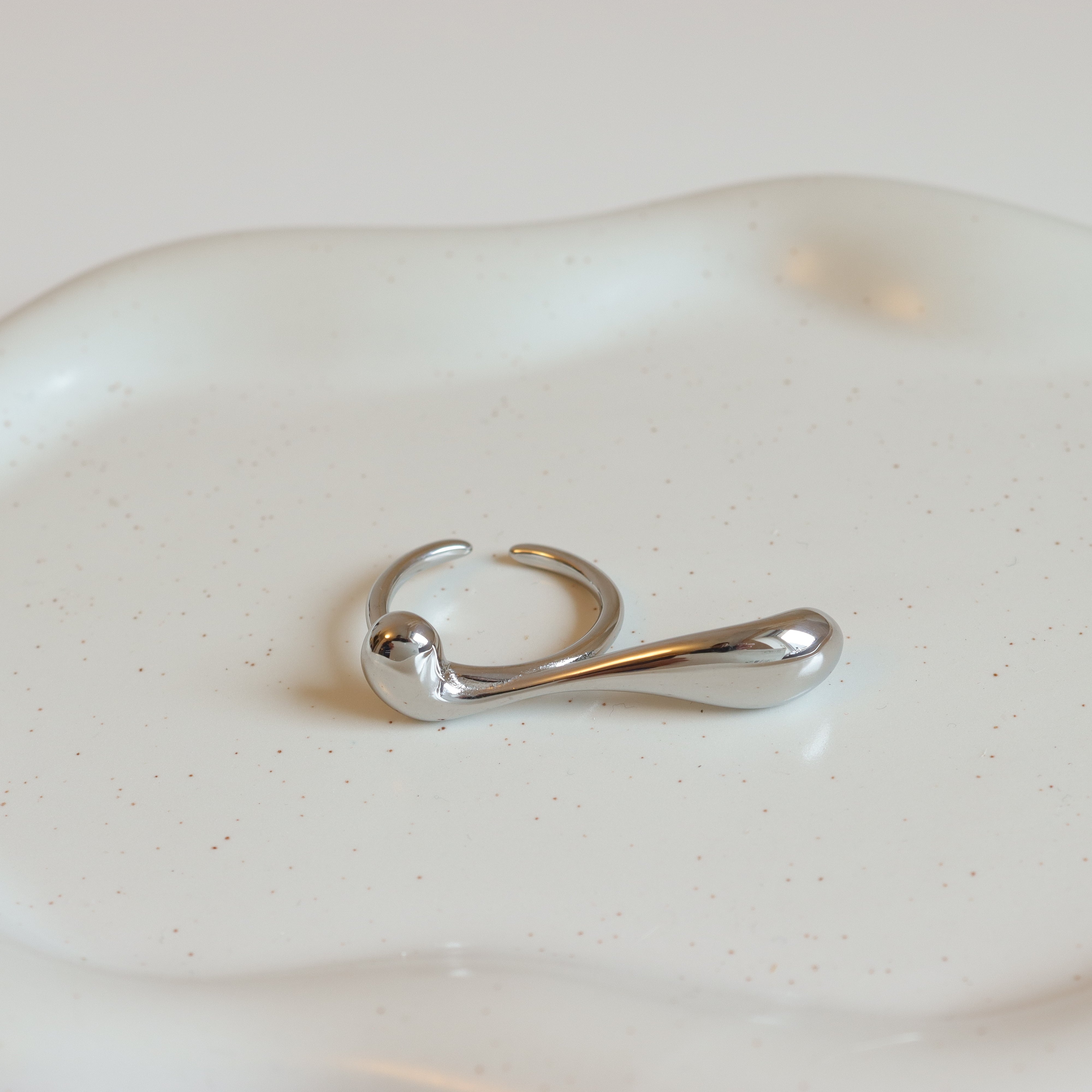 IRREGULAR SILVER RING – VENUS LOVES JEWELLERY